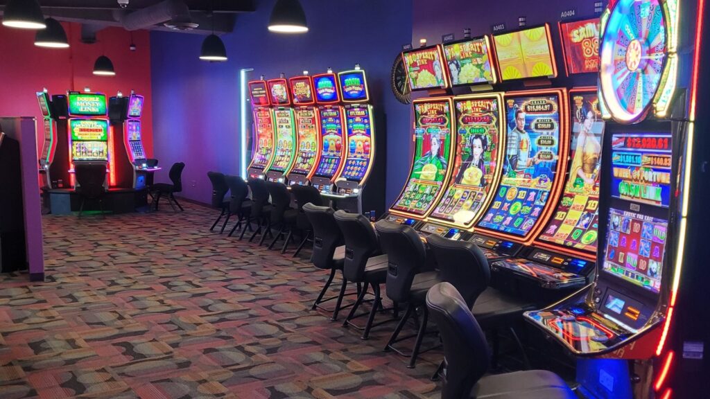 Bingo, Vegas-Style Machines & Jackpots | Delta Bingo Val Caron